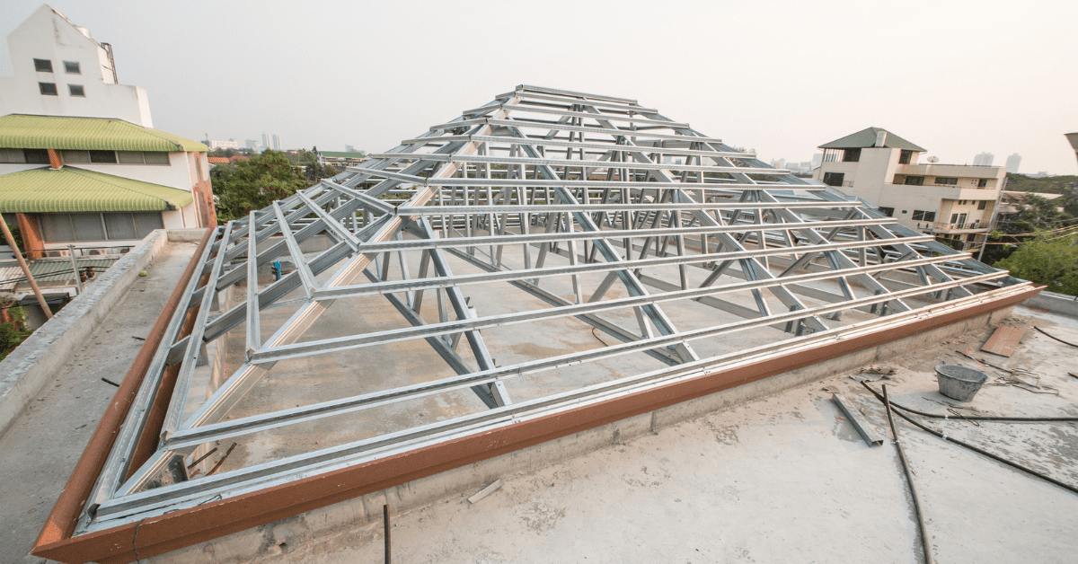 Ikuti Cara Pasang Baja Ringan Atap Miring yang Aman | KPS Steel