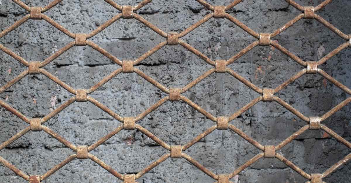 4 Desain Grating Plat Besi untuk Menunjang Estetika Hunian
